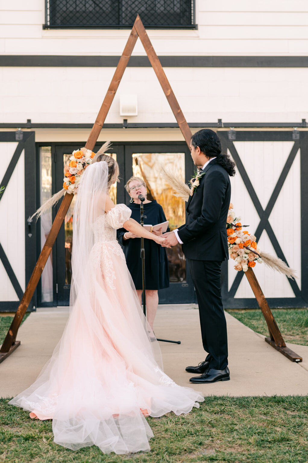 Rustic Fall Wedding in Manassas, Virginia ...